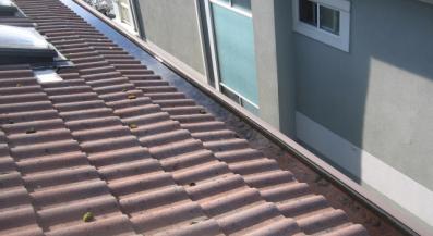 Rubber Gutter Fails - Crucial Roof Services